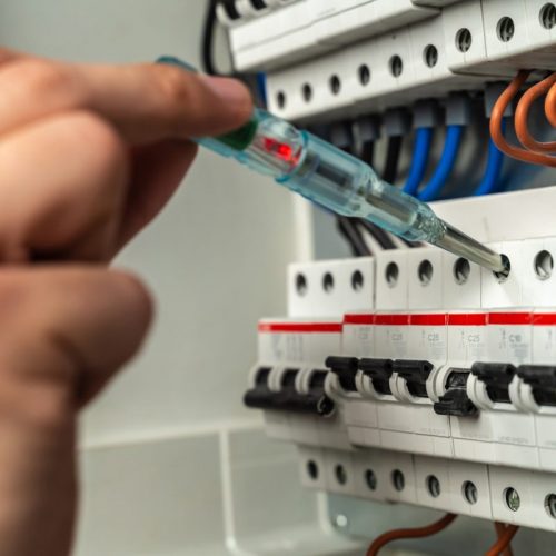 Tout savoir sur le boîtier DTI : utilité et branchement - IZI by EDF